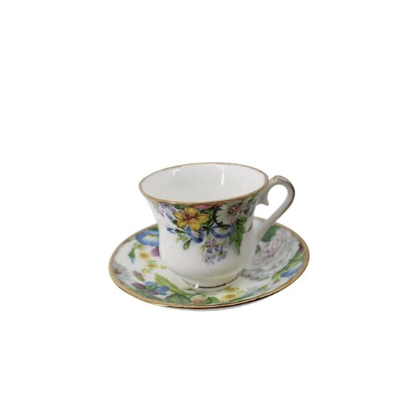 Heirloom China | Dining | Heirloom China Teacup Saucer Set Bone Vintage ...